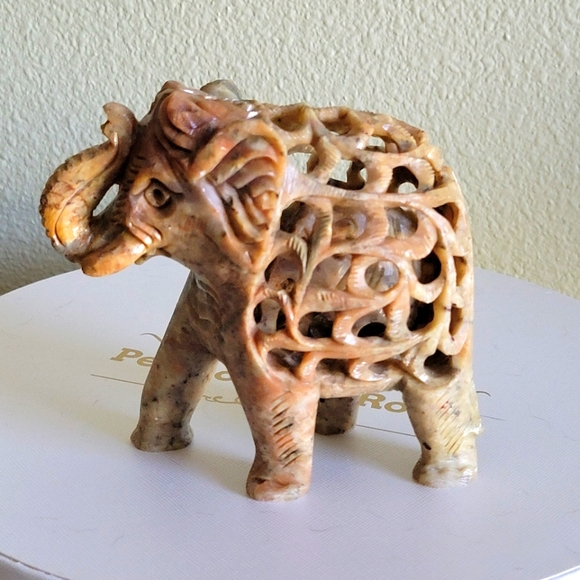 Soapston hand carved elephant. | Art | Vintage Soapstone Hand Carved ...